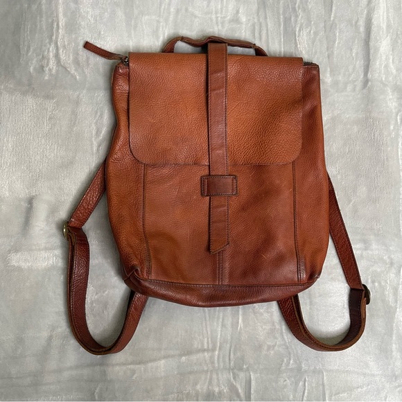 Duluth Trading Co | Bags | Duluth Trading Co Leather Convertible ...